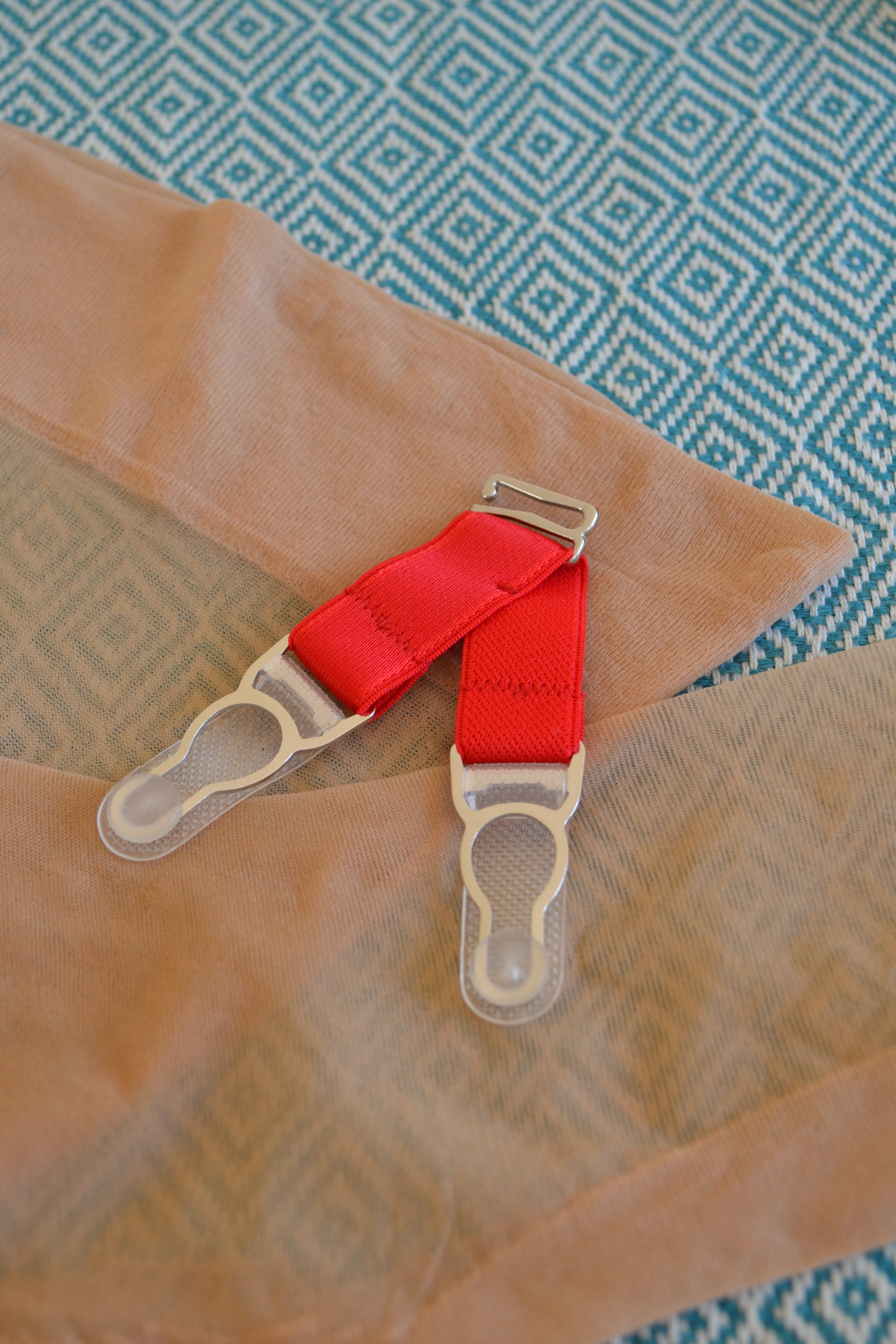 Detachable Replacement Short Suspender V-Straps for stockings 15mm Wide ...